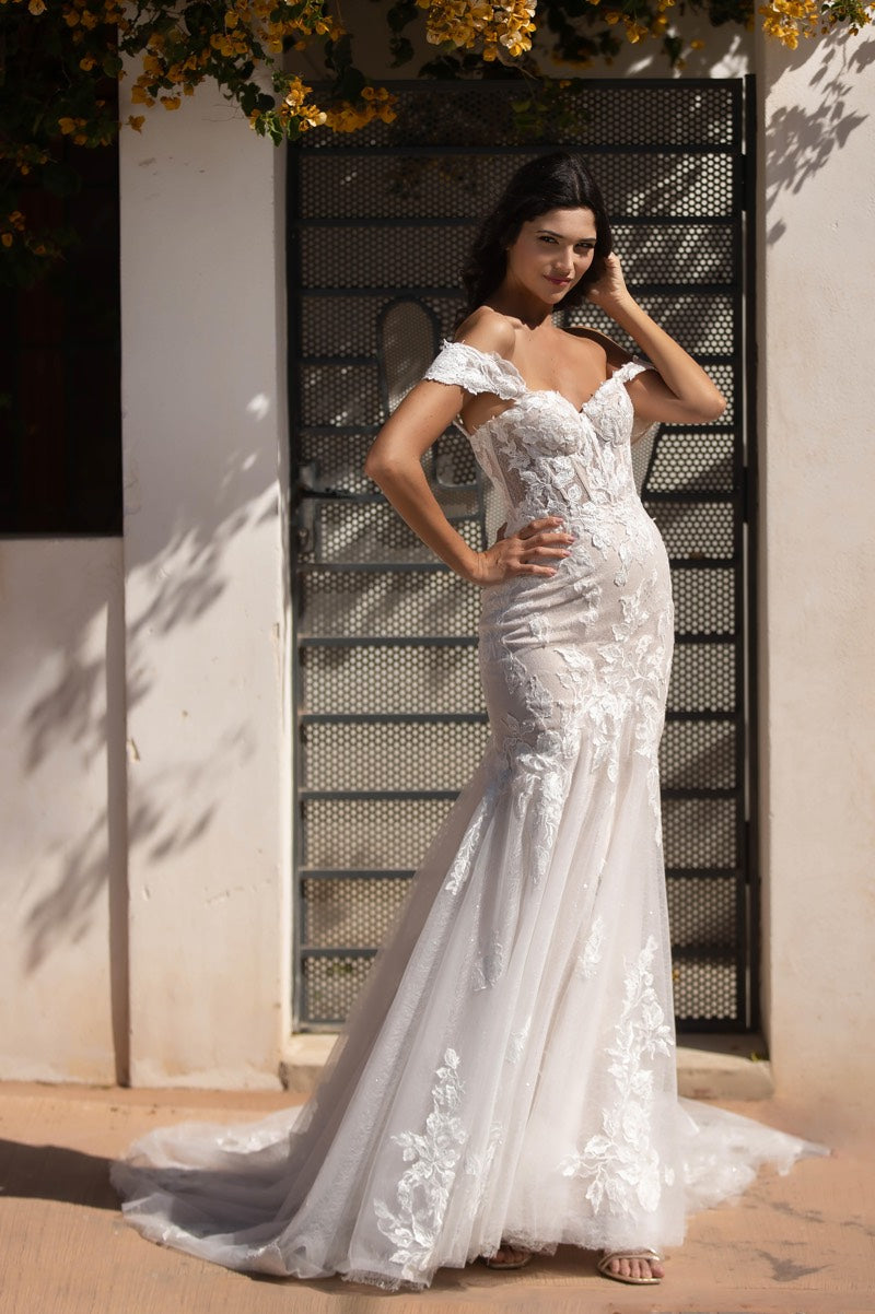Off shoulder wedding dress – TP Kjoler
