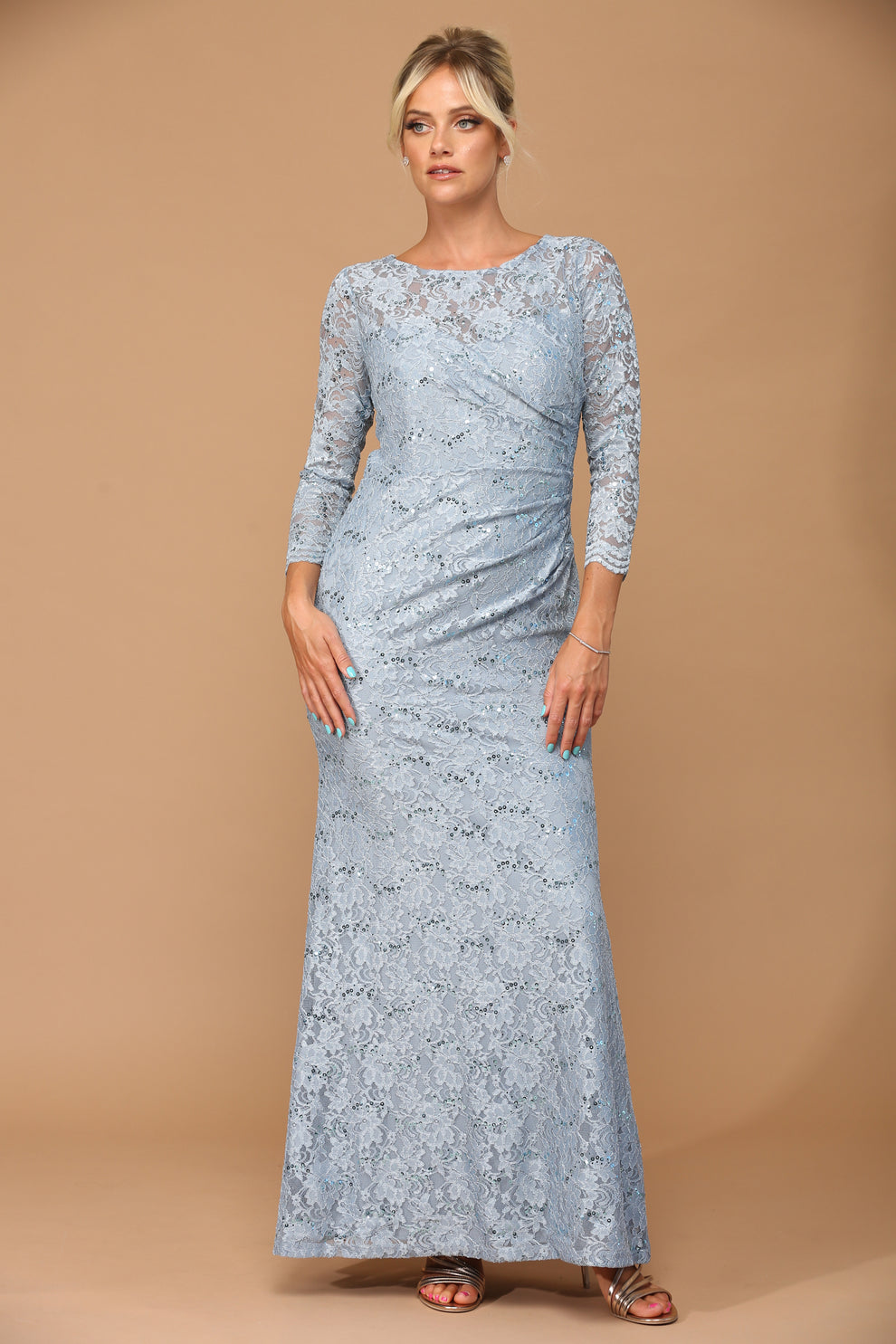 Light blue lace dress with sleeves – TP Kjoler